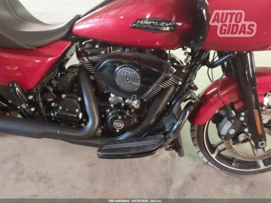 Red Harley-Davidson FLTR 0 in Klaipeda, with an engine capacity of 0.00 L and mileage of 0 thousand km for 11500 €, photo 9 on AUTOMOTO.COM.LV