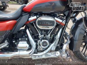 Red Harley-Davidson FLTR in Klaipeda, with an engine capacity of 0.00 L and mileage of 0 thousand km for 6650 €, photo 13 on AUTOMOTO.COM.LV