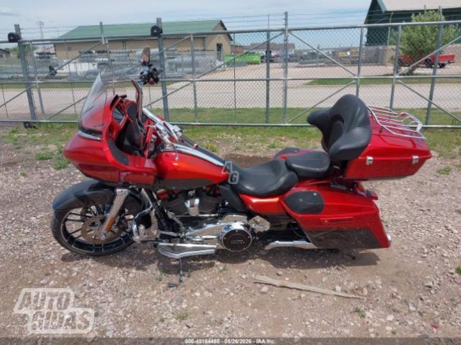 Red Harley-Davidson FLTR in Klaipeda, with an engine capacity of 0.00 L and mileage of 0 thousand km for 6650 €, photo 17 on AUTOMOTO.COM.LV