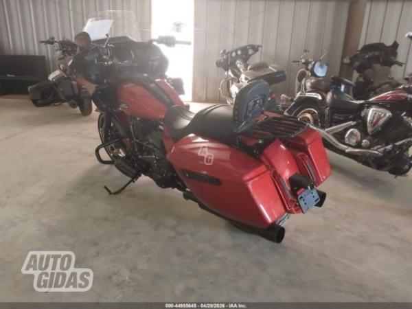 Red Harley-Davidson FLTR in Klaipeda, with an engine capacity of 0.00 L and mileage of 0 thousand km for 11500 €, photo 3 on AUTOMOTO.COM.LV