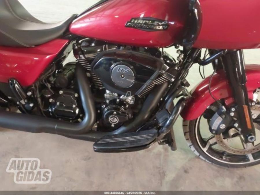 Sarkans Harley-Davidson FLTR Klaipėda, ar dzinēja tilpumu 0.00 L un nobraukumu 0 tūkst. km par 11500 €, foto 9 vietnē AUTOMOTO.COM.LV