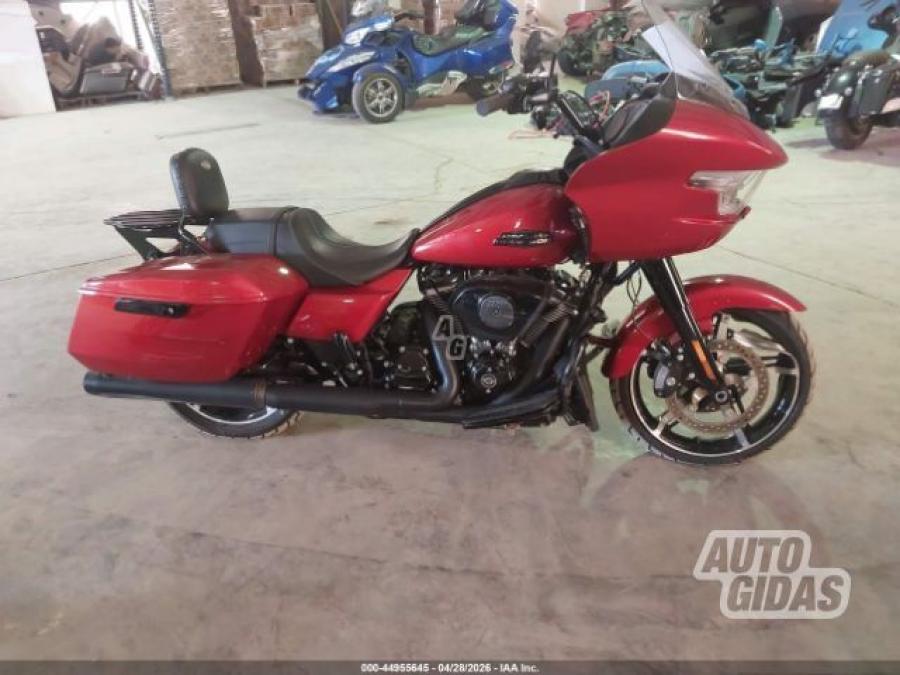 Sarkans Harley-Davidson FLTR Klaipėda, ar dzinēja tilpumu 0.00 L un nobraukumu 0 tūkst. km par 11500 €, foto 13 vietnē AUTOMOTO.COM.LV