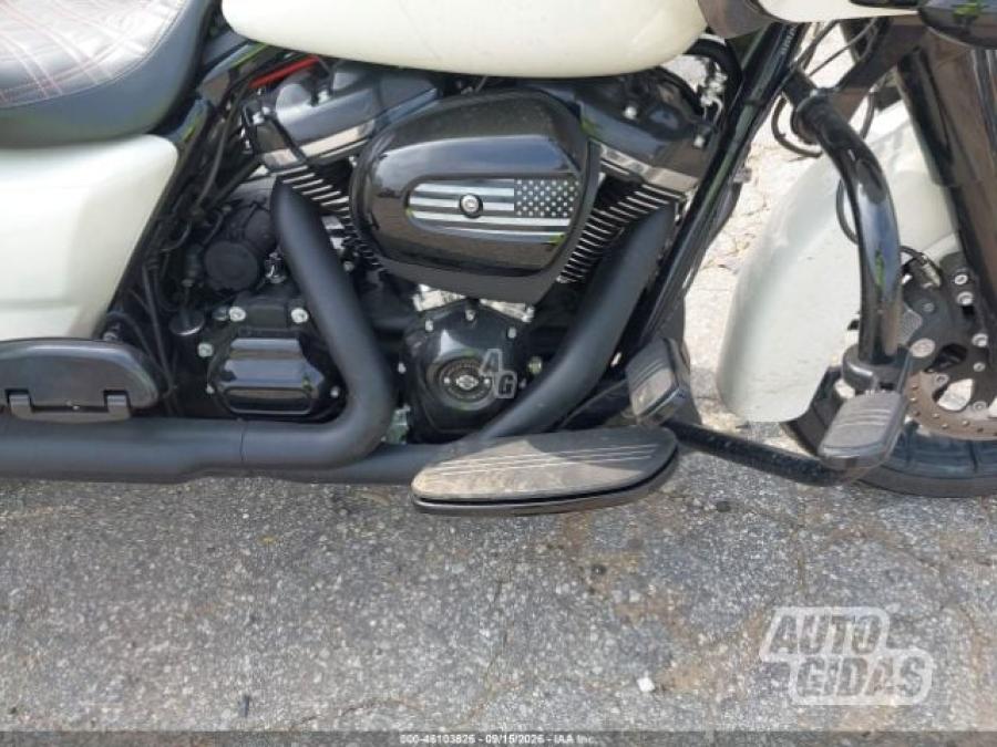Balts Harley-Davidson FLTR Klaipėda, ar dzinēja tilpumu 0.00 L un nobraukumu 0 tūkst. km par 7900 €, foto 1 vietnē AUTOMOTO.COM.LV