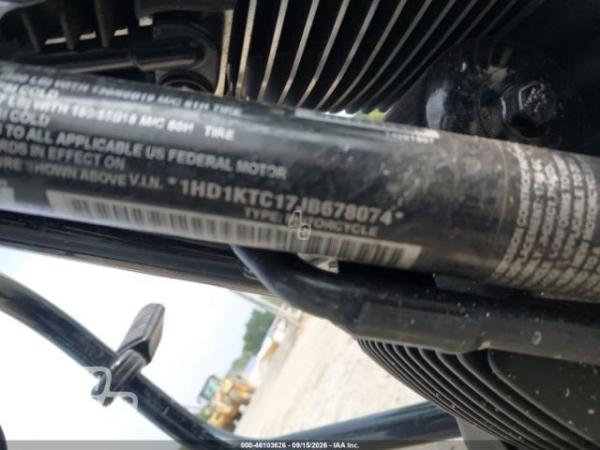 Balts Harley-Davidson FLTR Klaipėda, ar dzinēja tilpumu 0.00 L un nobraukumu 0 tūkst. km par 7900 €, foto 4 vietnē AUTOMOTO.COM.LV