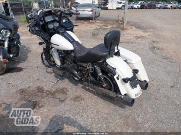 Balts Harley-Davidson FLTR Klaipėda, ar dzinēja tilpumu 0.00 L un nobraukumu 0 tūkst. km par 7900 €, foto 9 vietnē AUTOMOTO.COM.LV
