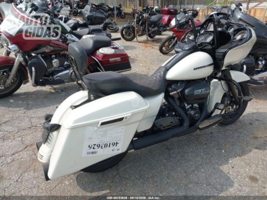 Balts Harley-Davidson FLTR Klaipėda, ar dzinēja tilpumu 0.00 L un nobraukumu 0 tūkst. km par 7900 €, foto 10 vietnē AUTOMOTO.COM.LV