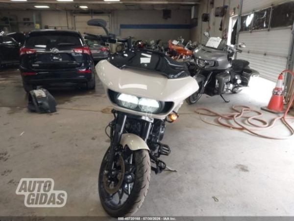 Balts Harley-Davidson FLTR Klaipėda, ar dzinēja tilpumu 0.00 L un nobraukumu 0 tūkst. km par 4000 €, foto 6 vietnē AUTOMOTO.COM.LV