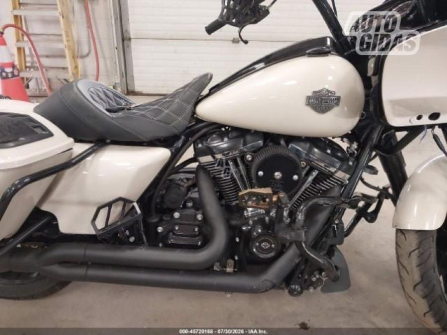 Balts Harley-Davidson FLTR Klaipėda, ar dzinēja tilpumu 0.00 L un nobraukumu 0 tūkst. km par 4000 €, foto 9 vietnē AUTOMOTO.COM.LV
