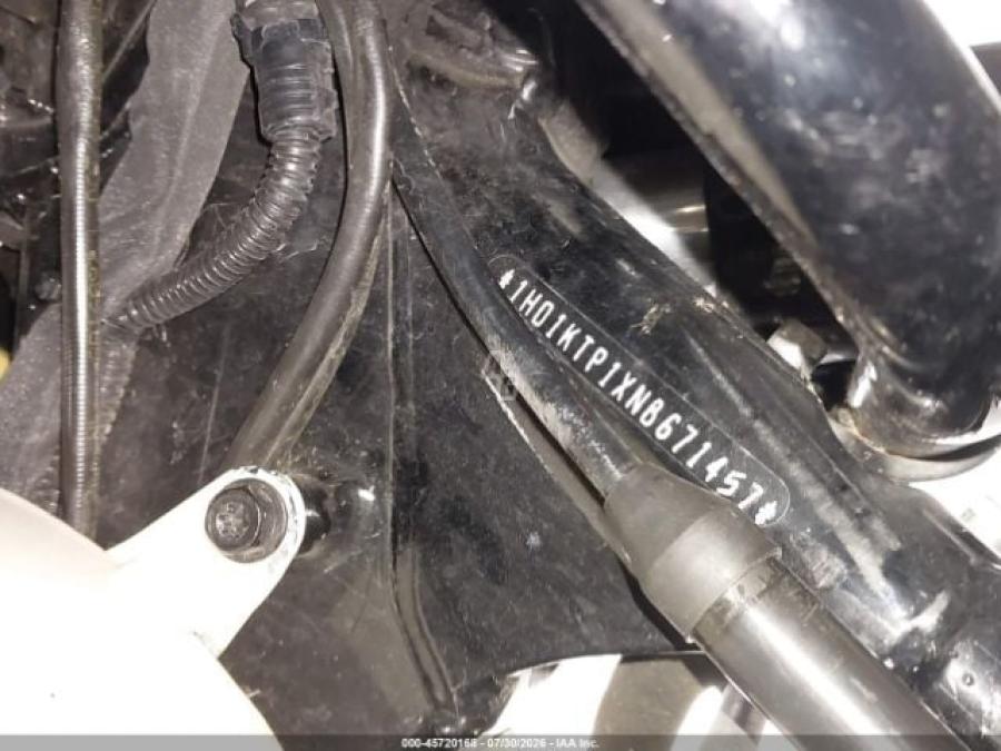 Balts Harley-Davidson FLTR Klaipėda, ar dzinēja tilpumu 0.00 L un nobraukumu 0 tūkst. km par 4000 €, foto 11 vietnē AUTOMOTO.COM.LV