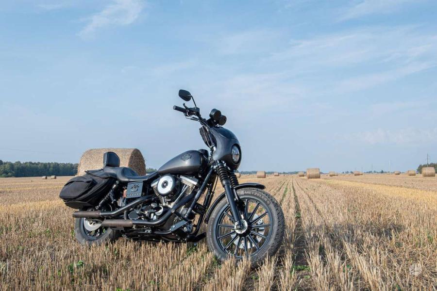 Harley-Davidson FXD 1996 in Siauliai, with an engine capacity of 1.34 L and mileage of 34 thousand km for 6500 €, photo 1 on AUTOMOTO.COM.LV