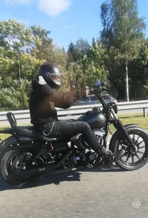 Harley-Davidson FXD 1996 in Siauliai, with an engine capacity of 1.34 L and mileage of 34 thousand km for 6500 €, photo 17 on AUTOMOTO.COM.LV