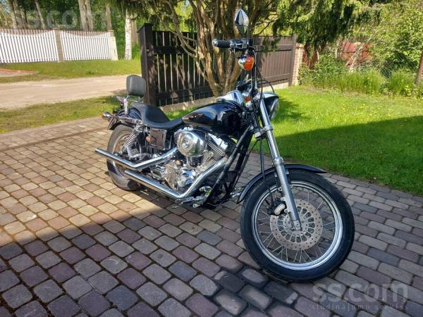 Harley-Davidson FXDL 2000 in Riga, with an engine capacity of 1.45 L and mileage of 0 thousand km for 6500 €, photo 2 on AUTOMOTO.COM.LV