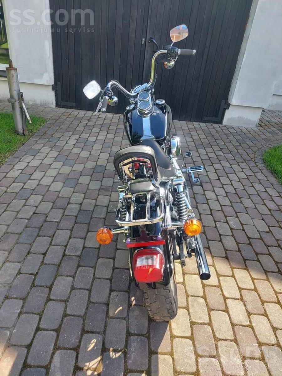 Harley-Davidson FXDL 2000 in Riga, with an engine capacity of 1.45 L and mileage of 0 thousand km for 6250 €, photo 5 on AUTOMOTO.COM.LV