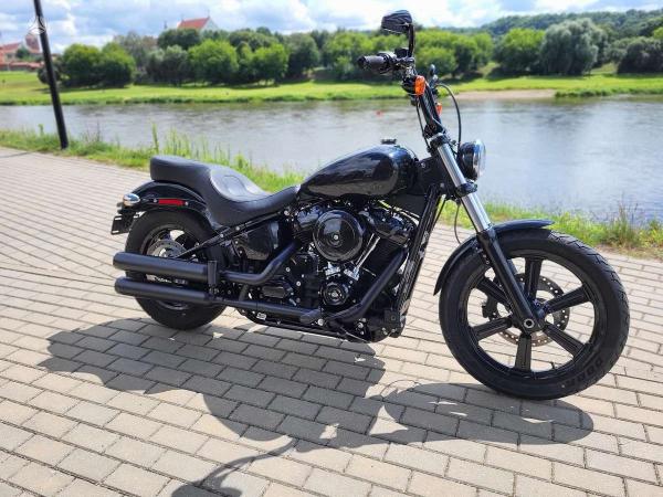Black Harley-Davidson FXST 2024 in Kaunas, with an engine capacity of 0.00 L and mileage of 2 thousand km for 10400 €, photo 10 on AUTOMOTO.COM.LV