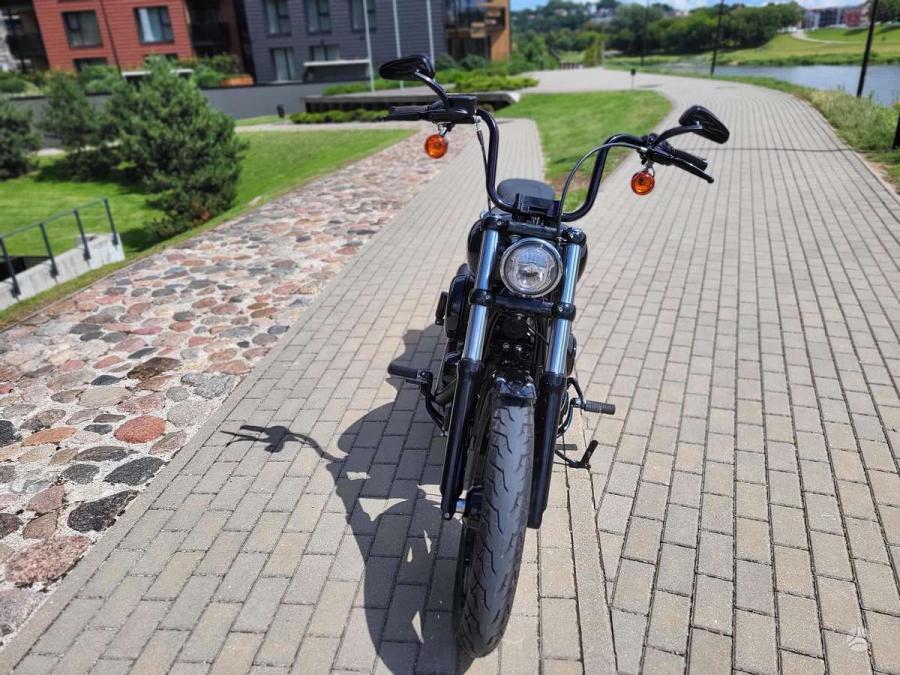 Black Harley-Davidson FXST 2024 in Kaunas, with an engine capacity of 0.00 L and mileage of 2 thousand km for 10400 €, photo 13 on AUTOMOTO.COM.LV