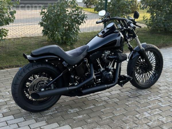 Harley-Davidson FXST 2001 Rīga, ar dzinēja tilpumu 1.45 L un nobraukumu 0 tūkst. km par 11000 €, foto 4 vietnē AUTOMOTO.COM.LV