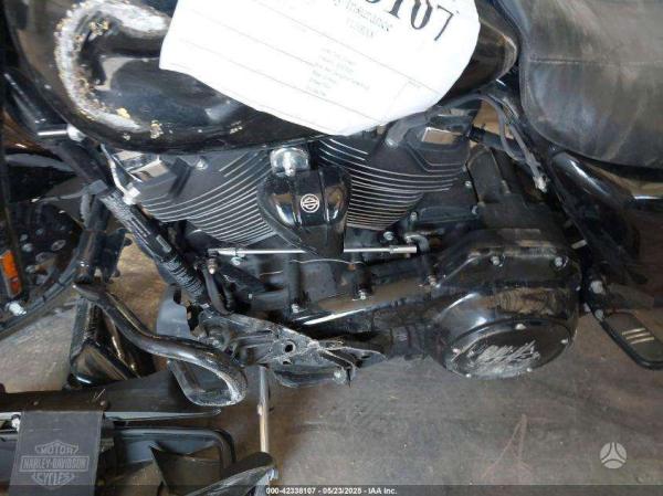 Harley-Davidson FXST 2023 in Kaunas, with an engine capacity of 0.00 L and mileage of 823 thousand km for 5999 €, photo 3 on AUTOMOTO.COM.LV