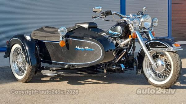 Black Harley-Davidson Heritage Softail 1992 in Tartu, with an engine capacity of 1.34 L and mileage of 28 thousand km for 19900 €, photo 2 on AUTOMOTO.COM.LV