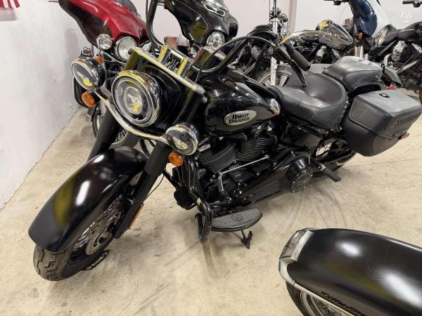 Harley-Davidson Heritage Softail 2021 in Siauliai, with an engine capacity of 1.93 L and mileage of 8 thousand km for 7900 €, photo 1 on AUTOMOTO.COM.LV