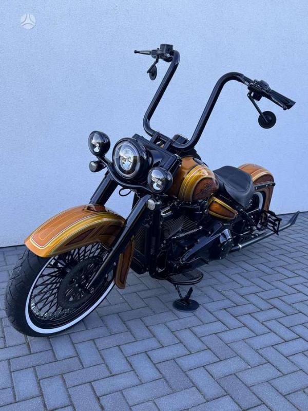 Harley-Davidson Heritage Softail 2021 Kauņa, ar dzinēja tilpumu 1.90 L un nobraukumu 34 tūkst. km par 17900 €, foto 9 vietnē AUTOMOTO.COM.LV