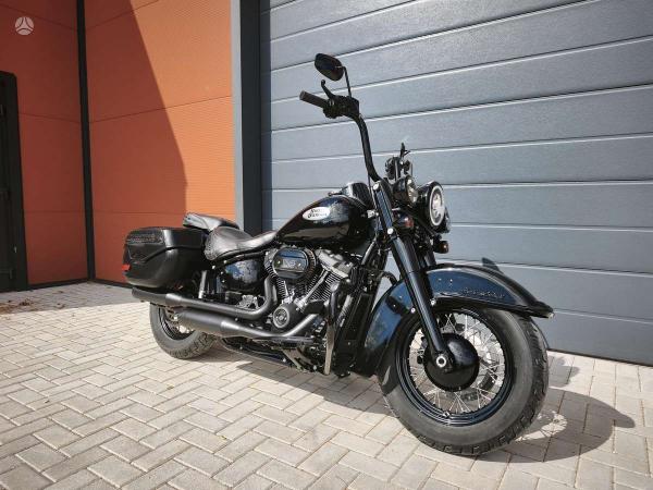 Харли-Девидсон Heritage Softail 2022 в Шяуляй, объемом двигателя 1.80 л и пробегом 5 тыс. км за 13900 €, фото 5 на AUTOMOTO.COM.LV