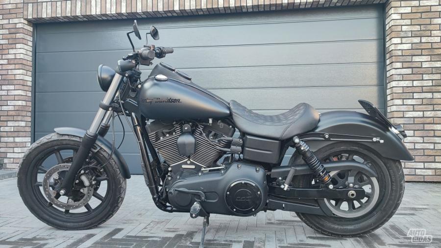 Melns Harley-Davidson Low Rider 2016 Kauņa, ar dzinēja tilpumu 1.80 L un nobraukumu 29 tūkst. km par 7599 €, foto 3 vietnē AUTOMOTO.COM.LV