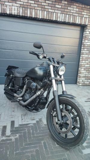 Melns Harley-Davidson Low Rider 2016 Kauņa, ar dzinēja tilpumu 1.80 L un nobraukumu 29 tūkst. km par 7599 €, foto 6 vietnē AUTOMOTO.COM.LV