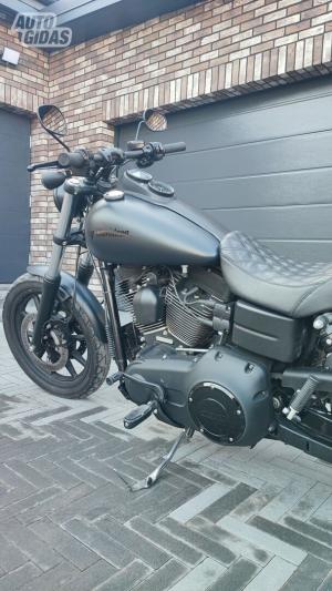 Melns Harley-Davidson Low Rider 2016 Kauņa, ar dzinēja tilpumu 1.80 L un nobraukumu 29 tūkst. km par 7599 €, foto 12 vietnē AUTOMOTO.COM.LV