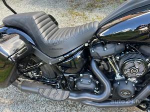Black Harley-Davidson Low Rider 2020 in Rakvere, with an engine capacity of 1.87 L and mileage of 14 thousand km for 16000 €, photo 5 on AUTOMOTO.COM.LV
