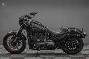 Black Harley-Davidson Low Rider 2022 in Kaunas, with an engine capacity of 1.92 L and mileage of 32 thousand km for 15500 €, photo 4 on AUTOMOTO.COM.LV