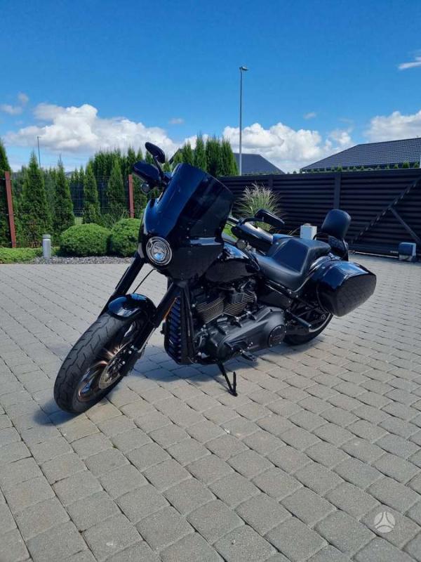 Melns Harley-Davidson Low Rider 2022 Kėdainiai, ar dzinēja tilpumu 1.92 L un nobraukumu 15 tūkst. km par 15000 €, foto 1 vietnē AUTOMOTO.COM.LV