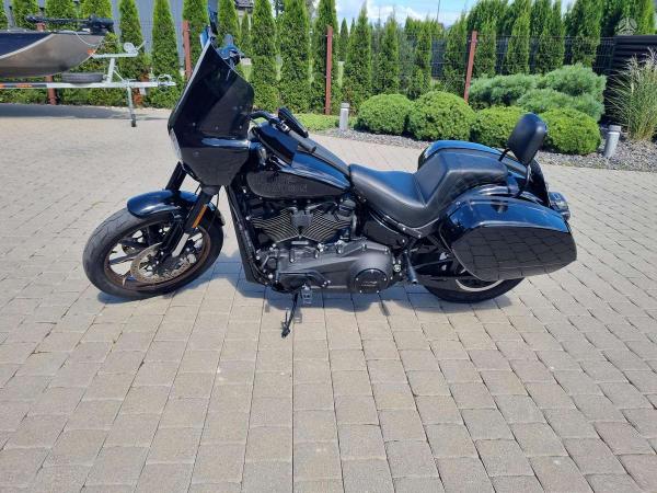 Melns Harley-Davidson Low Rider 2022 Kėdainiai, ar dzinēja tilpumu 1.92 L un nobraukumu 15 tūkst. km par 15000 €, foto 4 vietnē AUTOMOTO.COM.LV