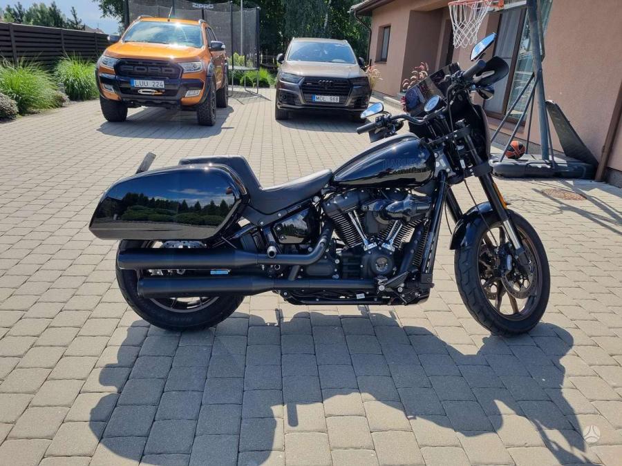 Melns Harley-Davidson Low Rider 2022 Kėdainiai, ar dzinēja tilpumu 1.92 L un nobraukumu 15 tūkst. km par 15000 €, foto 6 vietnē AUTOMOTO.COM.LV