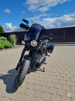 Melns Harley-Davidson Low Rider 2022 Kėdainiai, ar dzinēja tilpumu 1.92 L un nobraukumu 15 tūkst. km par 15000 €, foto 7 vietnē AUTOMOTO.COM.LV