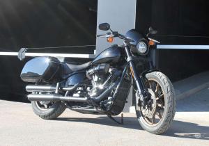 Melns Harley-Davidson Low Rider 2023 Viļņa, ar dzinēja tilpumu 1.93 L un nobraukumu 20 tūkst. km par 15500 €, foto 6 vietnē AUTOMOTO.COM.LV