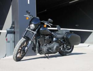 Melns Harley-Davidson Low Rider 2023 Viļņa, ar dzinēja tilpumu 1.93 L un nobraukumu 20 tūkst. km par 15500 €, foto 7 vietnē AUTOMOTO.COM.LV