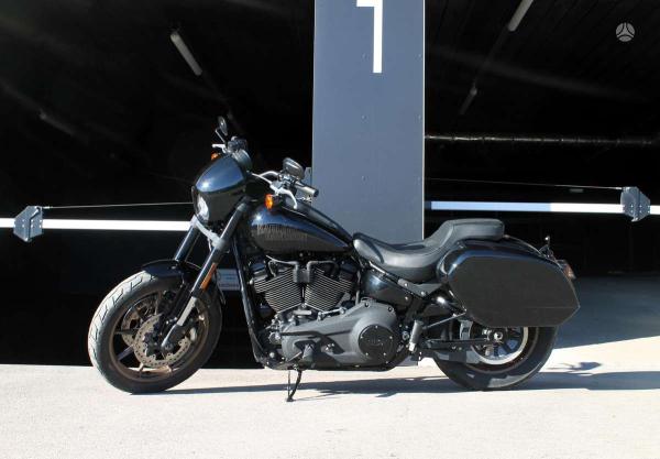 Black Harley-Davidson Low Rider 2023 in Vilnius, with an engine capacity of 1.93 L and mileage of 20 thousand km for 15500 €, photo 7 on AUTOMOTO.COM.LV