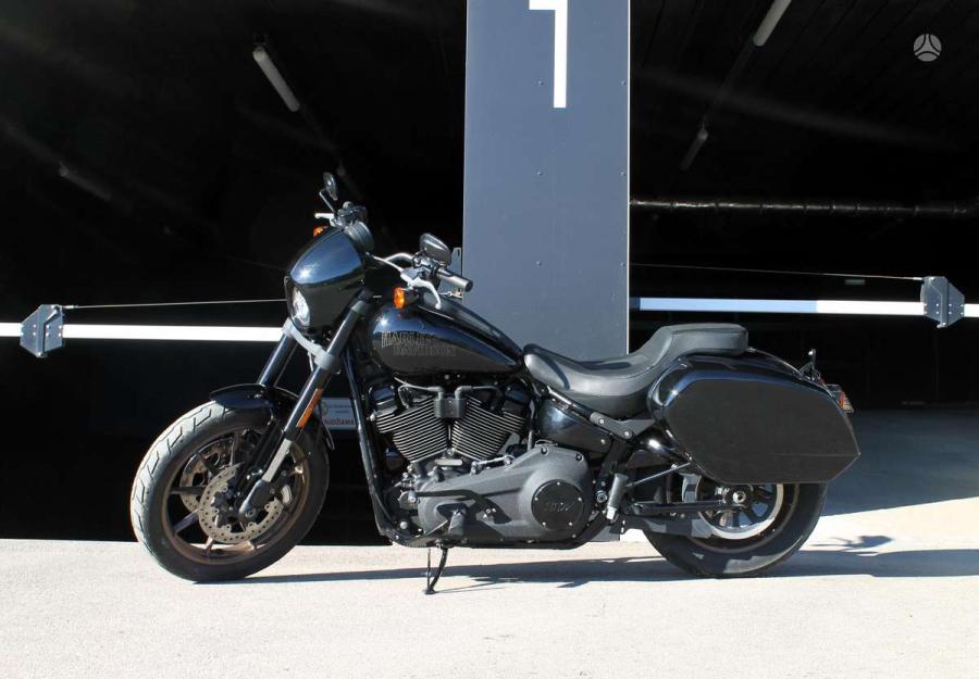 Melns Harley-Davidson Low Rider 2023 Viļņa, ar dzinēja tilpumu 1.93 L un nobraukumu 20 tūkst. km par 15500 €, foto 8 vietnē AUTOMOTO.COM.LV