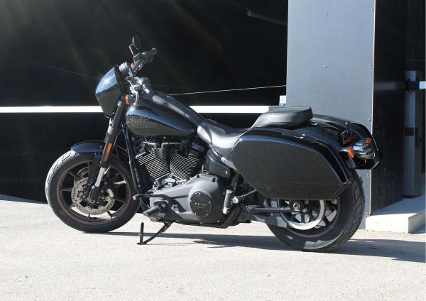 Black Harley-Davidson Low Rider 2023 in Vilnius, with an engine capacity of 1.93 L and mileage of 20 thousand km for 15500 €, photo 8 on AUTOMOTO.COM.LV
