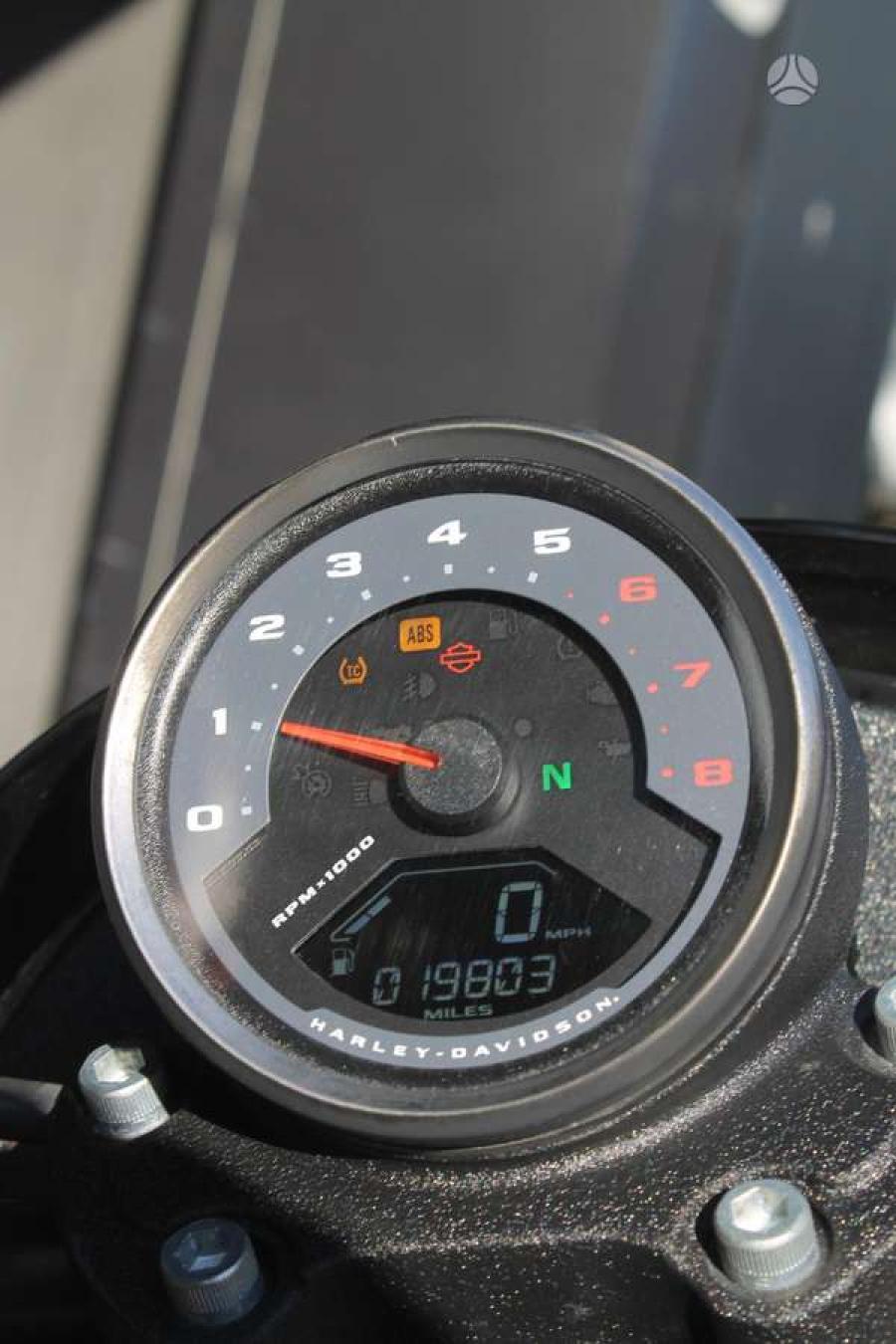 Melns Harley-Davidson Low Rider 2023 Viļņa, ar dzinēja tilpumu 1.93 L un nobraukumu 20 tūkst. km par 15500 €, foto 15 vietnē AUTOMOTO.COM.LV