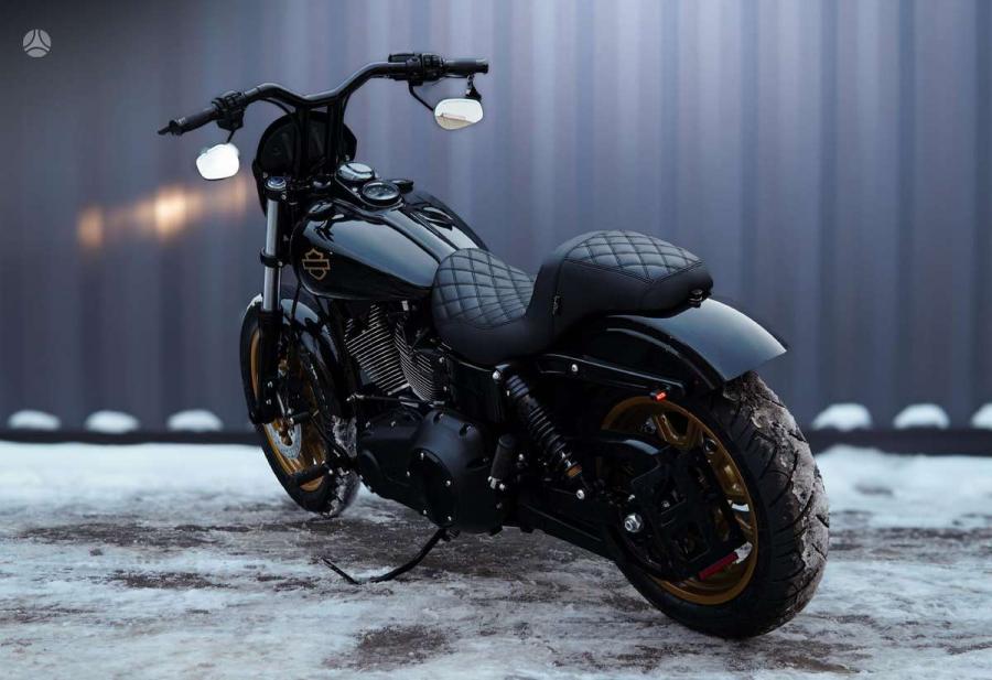 Harley-Davidson Low Rider 2017 in Kaunas, with an engine capacity of 1.80 L and mileage of 15 thousand km for 14222 €, photo 6 on AUTOMOTO.COM.LV