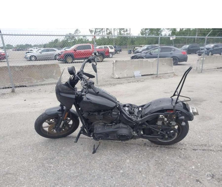 Harley-Davidson Low Rider 2023 in Kaunas, with an engine capacity of 1.92 L and mileage of 0 thousand km for 6899 €, photo 1 on AUTOMOTO.COM.LV