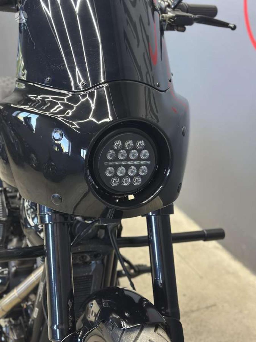 Harley-Davidson Low Rider 2023 Kauņa, ar dzinēja tilpumu 1.92 L un nobraukumu 2 tūkst. km par 15500 €, foto 10 vietnē AUTOMOTO.COM.LV
