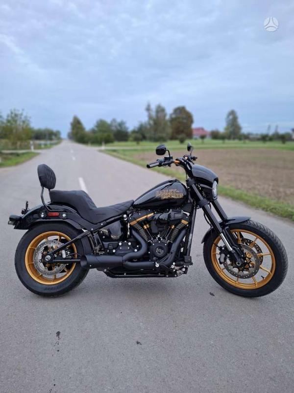 Harley-Davidson Low Rider 2023 in Kaunas, with an engine capacity of 1.92 L and mileage of 15 thousand km for 14999 €, photo 1 on AUTOMOTO.COM.LV