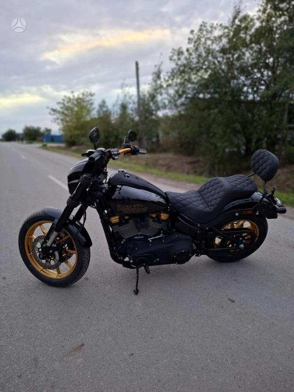 Harley-Davidson Low Rider 2023 in Kaunas, with an engine capacity of 1.92 L and mileage of 15 thousand km for 14999 €, photo 7 on AUTOMOTO.COM.LV