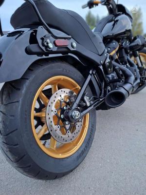 Harley-Davidson Low Rider 2023 in Kaunas, with an engine capacity of 1.92 L and mileage of 15 thousand km for 14999 €, photo 10 on AUTOMOTO.COM.LV
