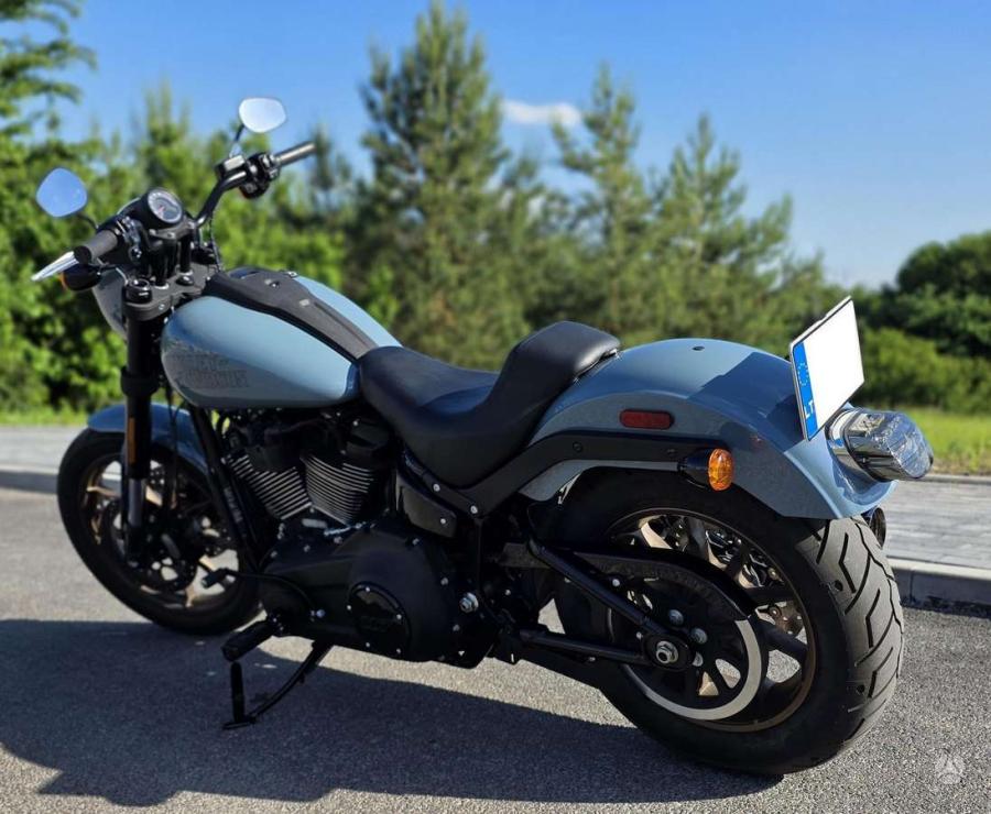 Harley-Davidson Low Rider 2024 Alīta, ar dzinēja tilpumu 1.92 L un nobraukumu 16 tūkst. km par 12500 €, foto 1 vietnē AUTOMOTO.COM.LV