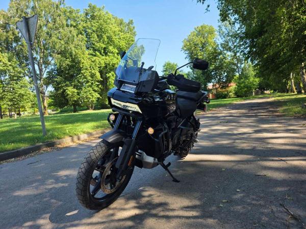 Black Harley-Davidson Pan America 2021 in Vilnius, with an engine capacity of 1.25 L and mileage of 18 thousand km for 9900 €, photo 2 on AUTOMOTO.COM.LV