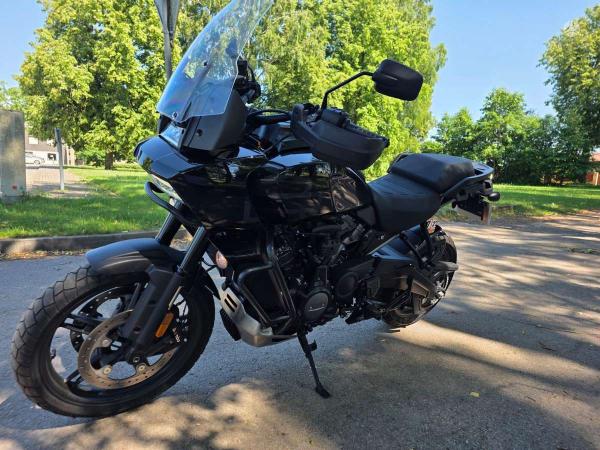 Black Harley-Davidson Pan America 2021 in Vilnius, with an engine capacity of 1.25 L and mileage of 18 thousand km for 9900 €, photo 3 on AUTOMOTO.COM.LV
