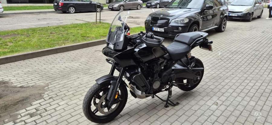 Black Harley-Davidson Pan America 2021 in Vilnius, with an engine capacity of 1.25 L and mileage of 18 thousand km for 9700 €, photo 5 on AUTOMOTO.COM.LV